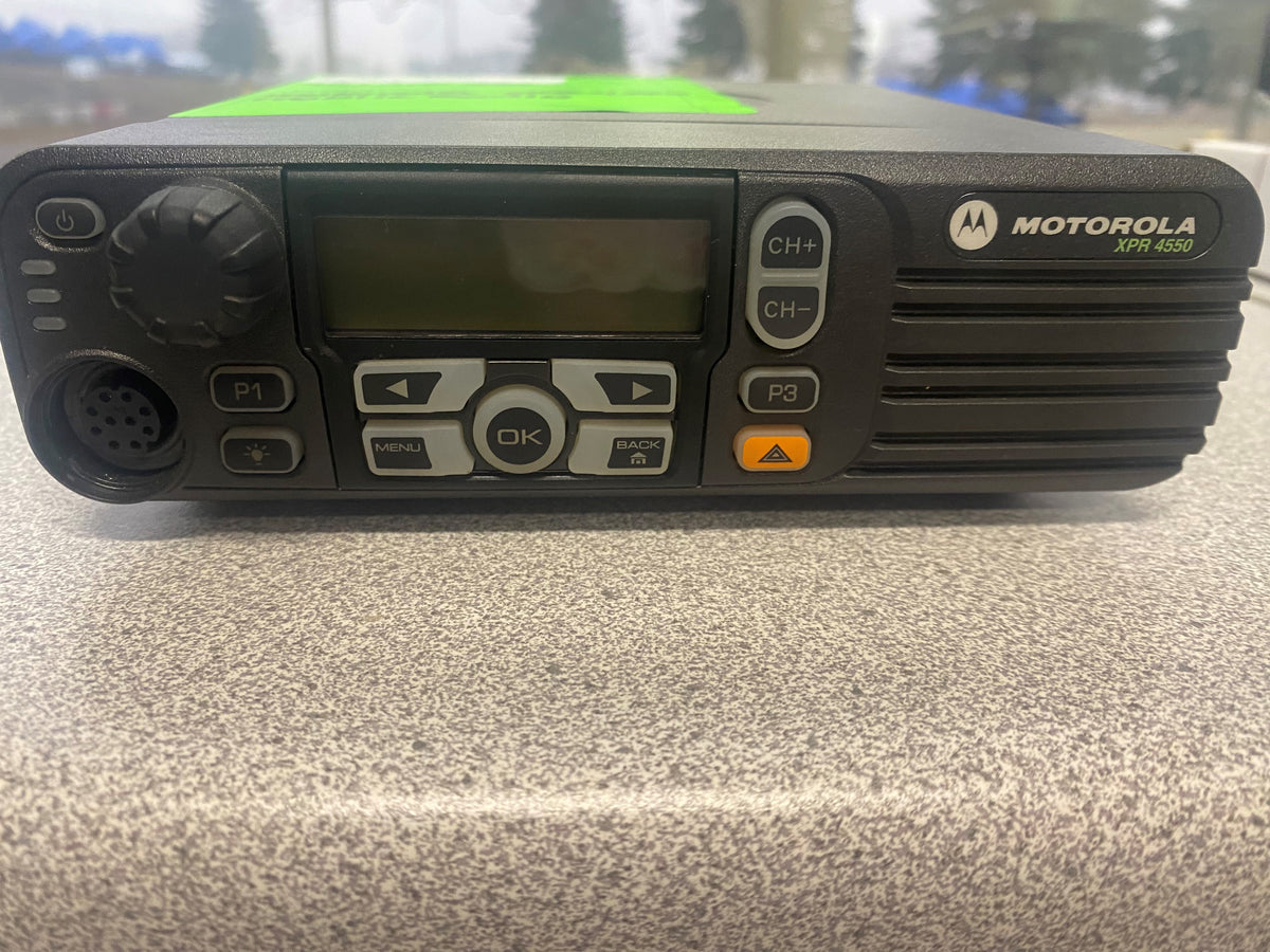 Motorola XPR4550 Mobile Radio – flyoffthetruck.com