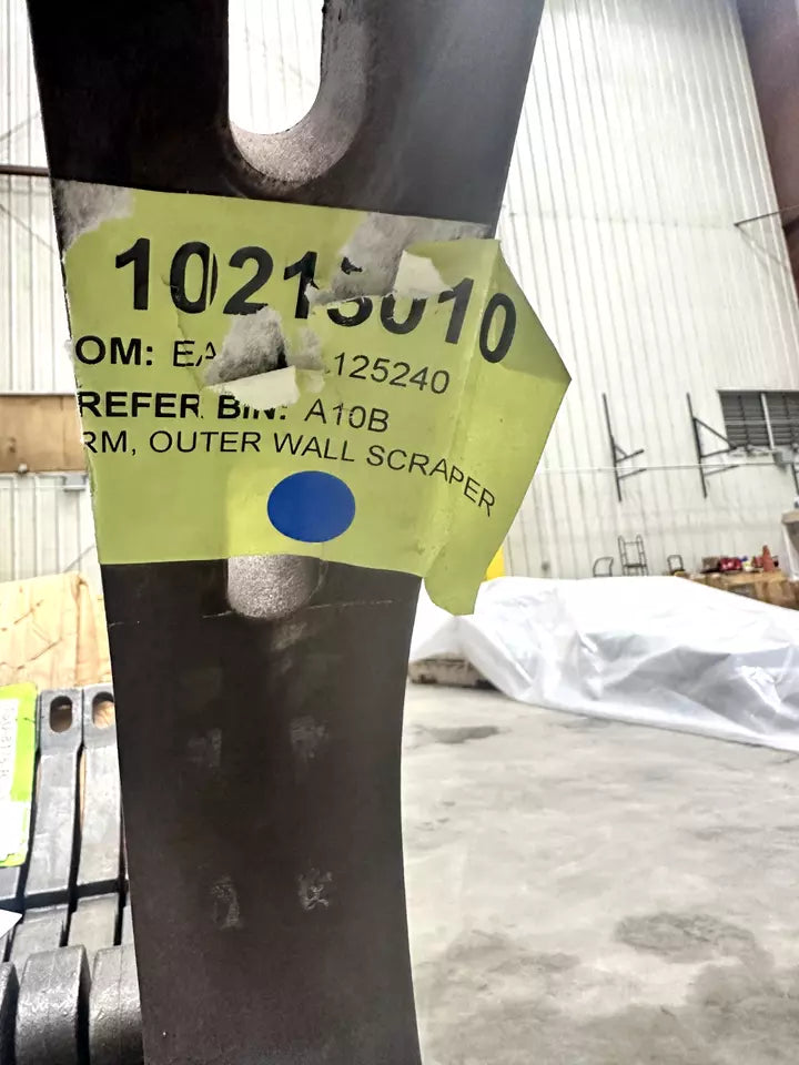 OUTER WALL SCRAPER ARM – flyoffthetruck.com