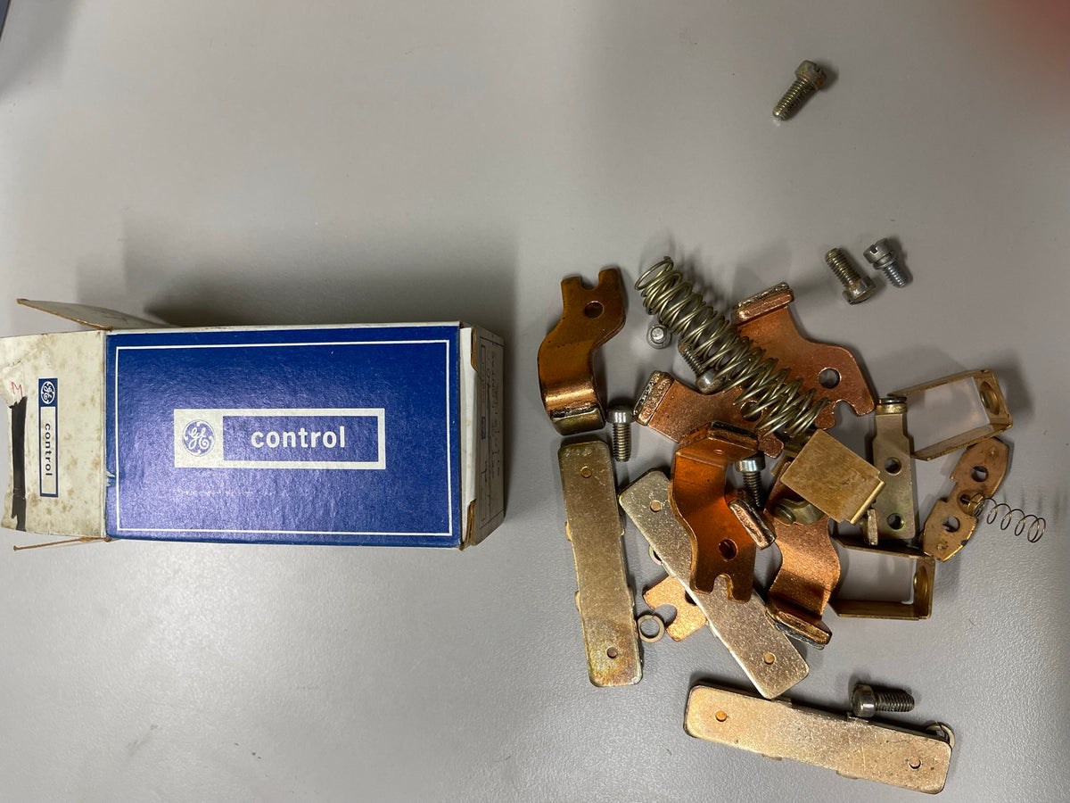 GE CONTACTS, SET CONSISTING OF 3STATIONARY & 3 MOVABLE, 690045G76 ...